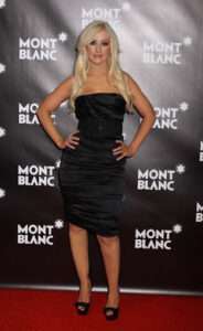 Triangle Body Shape – Complete Style Guide