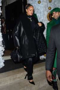 Triangle Body Shape – Complete Style Guide